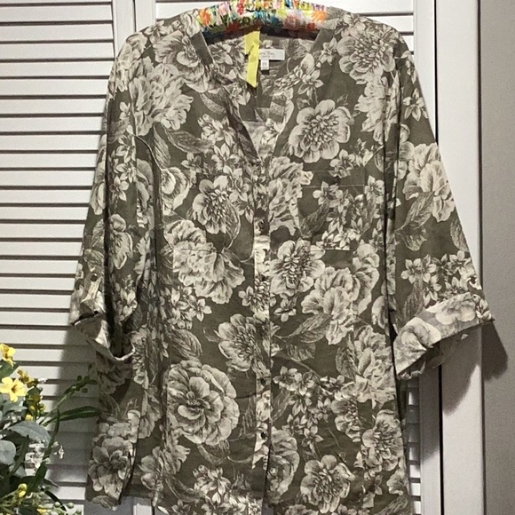 Coral Bay | Tops | Womans Top | Poshmark